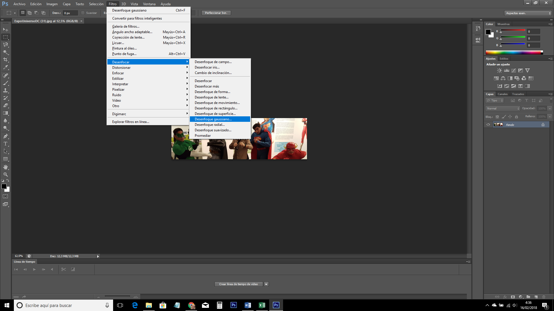 Cómo desenfocar caras y texto en Photoshop