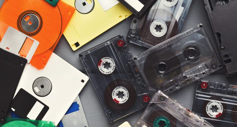 Cintas magnéticas y disquetes se siguen usando... ¿Para qué?
